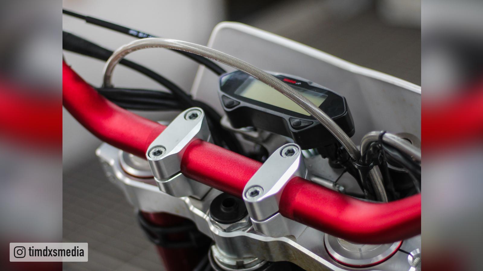 Racingcockpit Koso DB-EX02 universal, mit Halterung & ABE