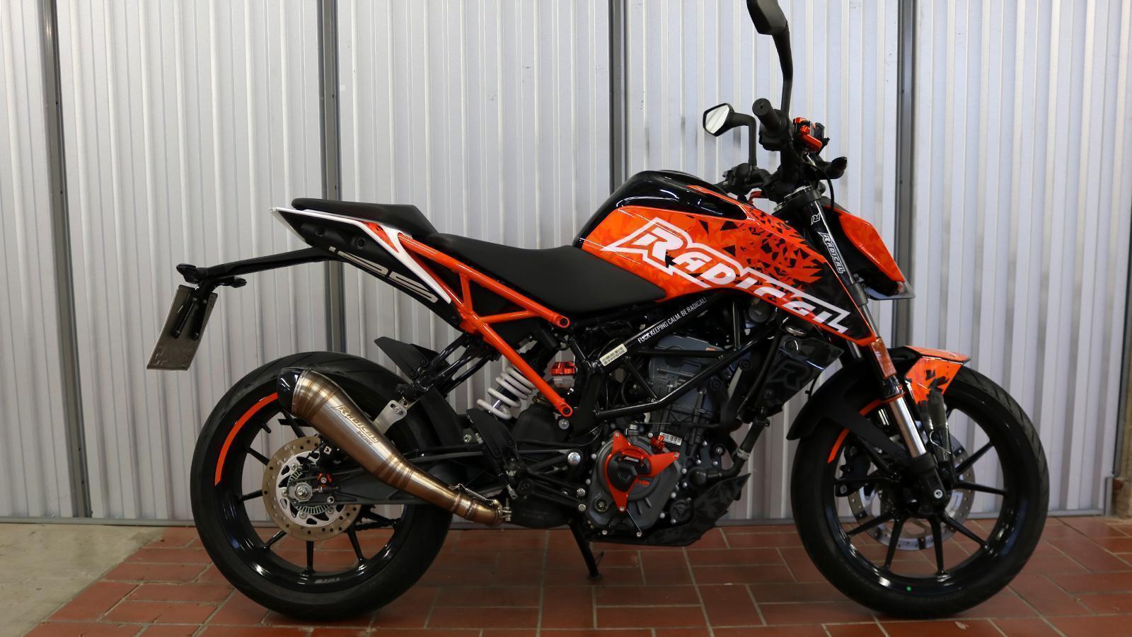 Ktm Duke 125 Radical Racing